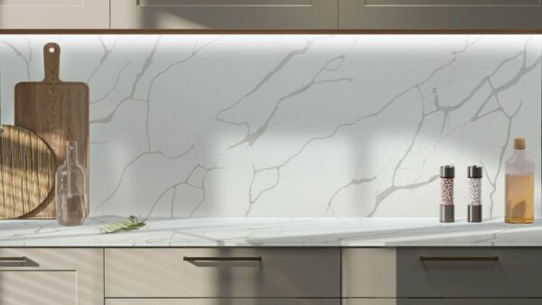 Calacatta Strong - Crescent Quartz